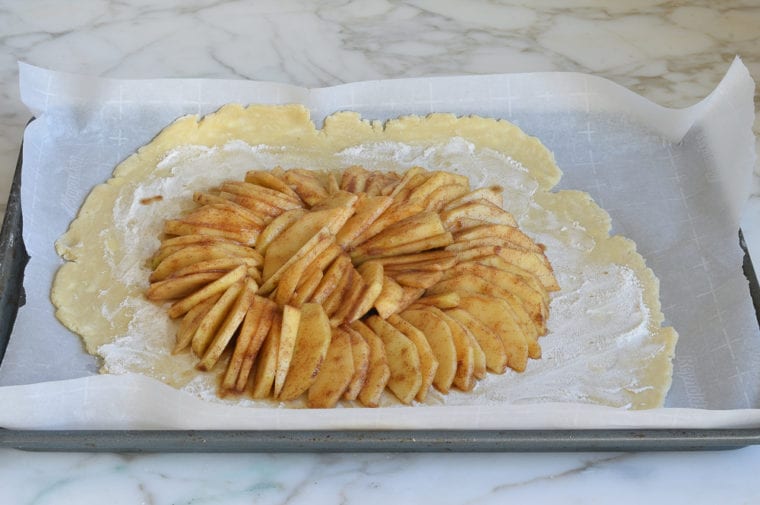 Apple Tart Recipe – Buttery, Flaky Crust & Cinnamon Apples