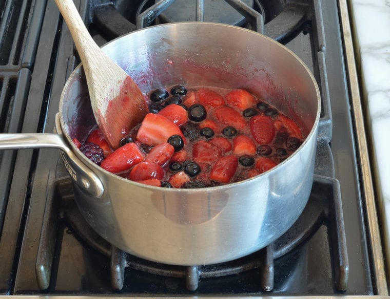 Simple Berry Sauce — Quick, Homemade & Versatile