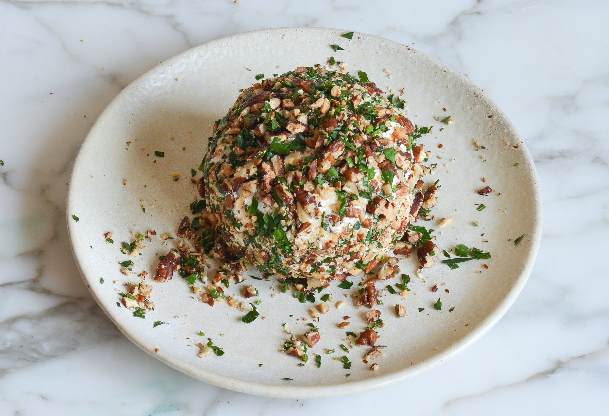 The Best Cheese Ball Recipe (Easy Make-Ahead Appetizer)