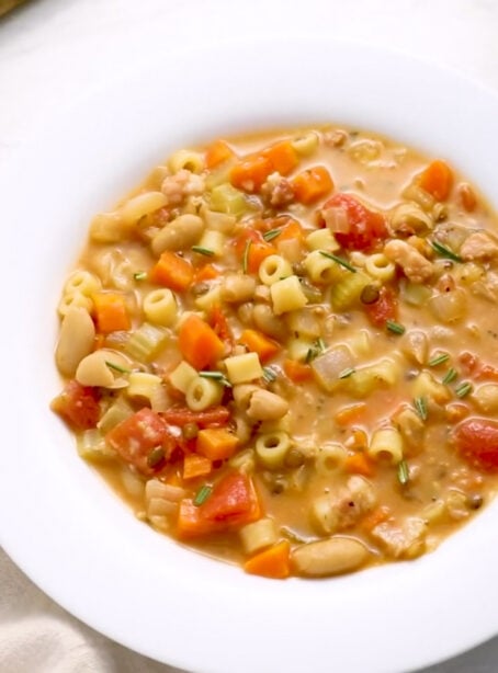Easy Stracciatella Soup (Italian Egg Drop Soup)