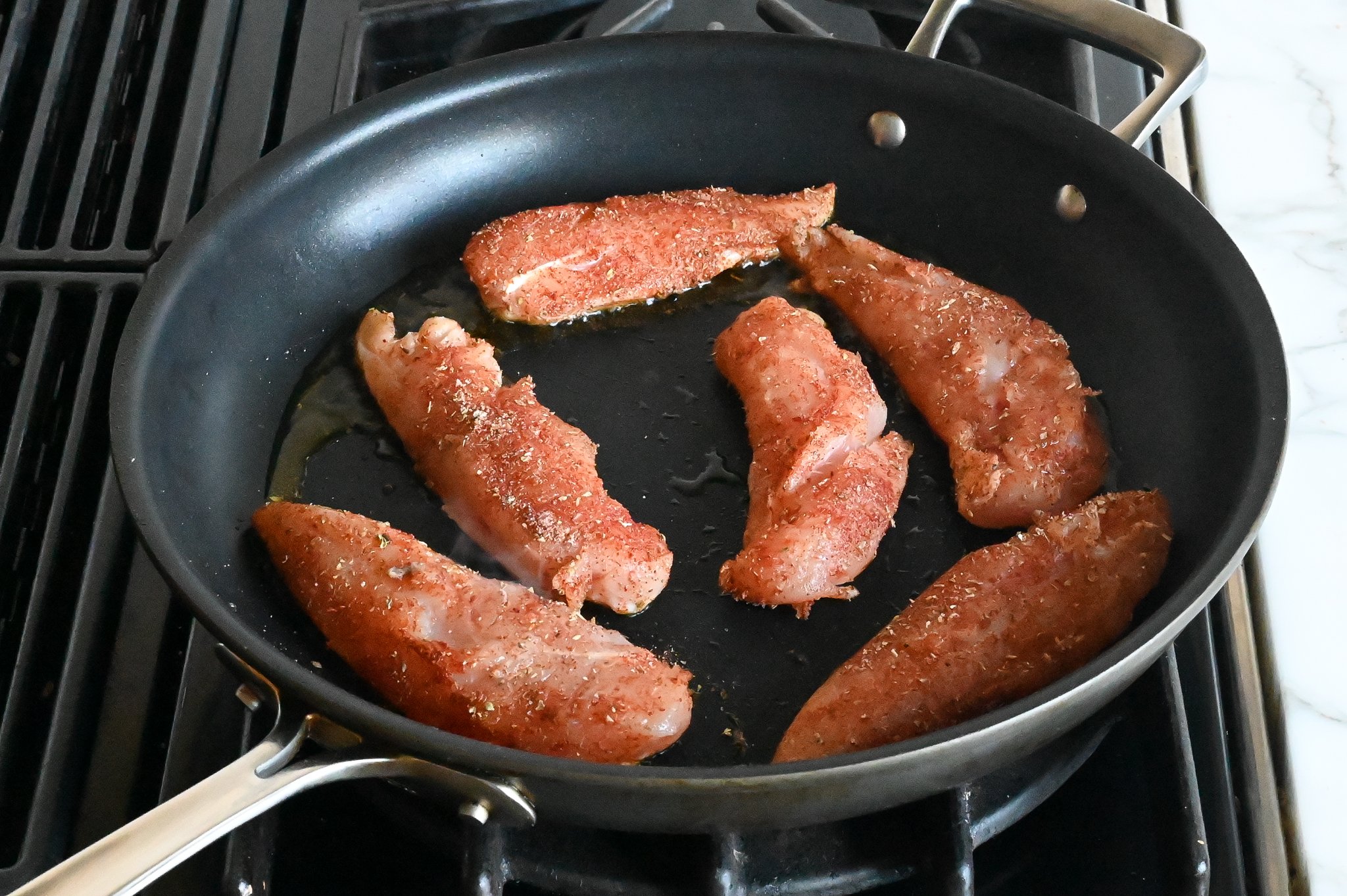 Easy Chicken Quesadillas Recipe – Cheesy & Crispy (Video)