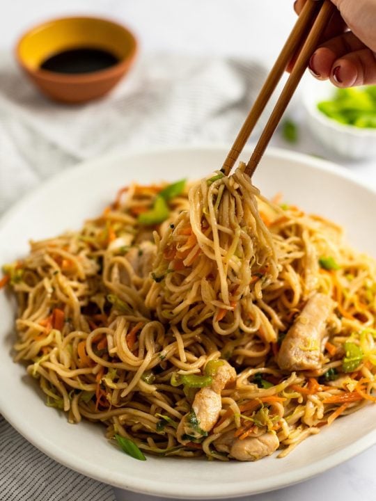 Quick & Easy Chicken Chow Mein