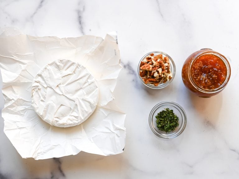 Baked Brie Recipe – Easy Appetizer for Entertaining