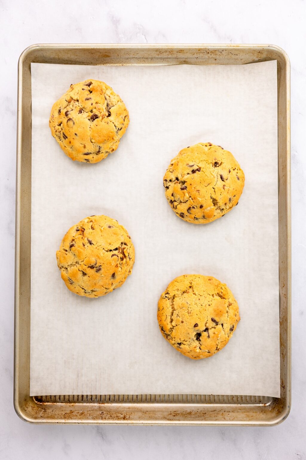 Best Levain Chocolate Chip Cookies (Copycat Recipe)