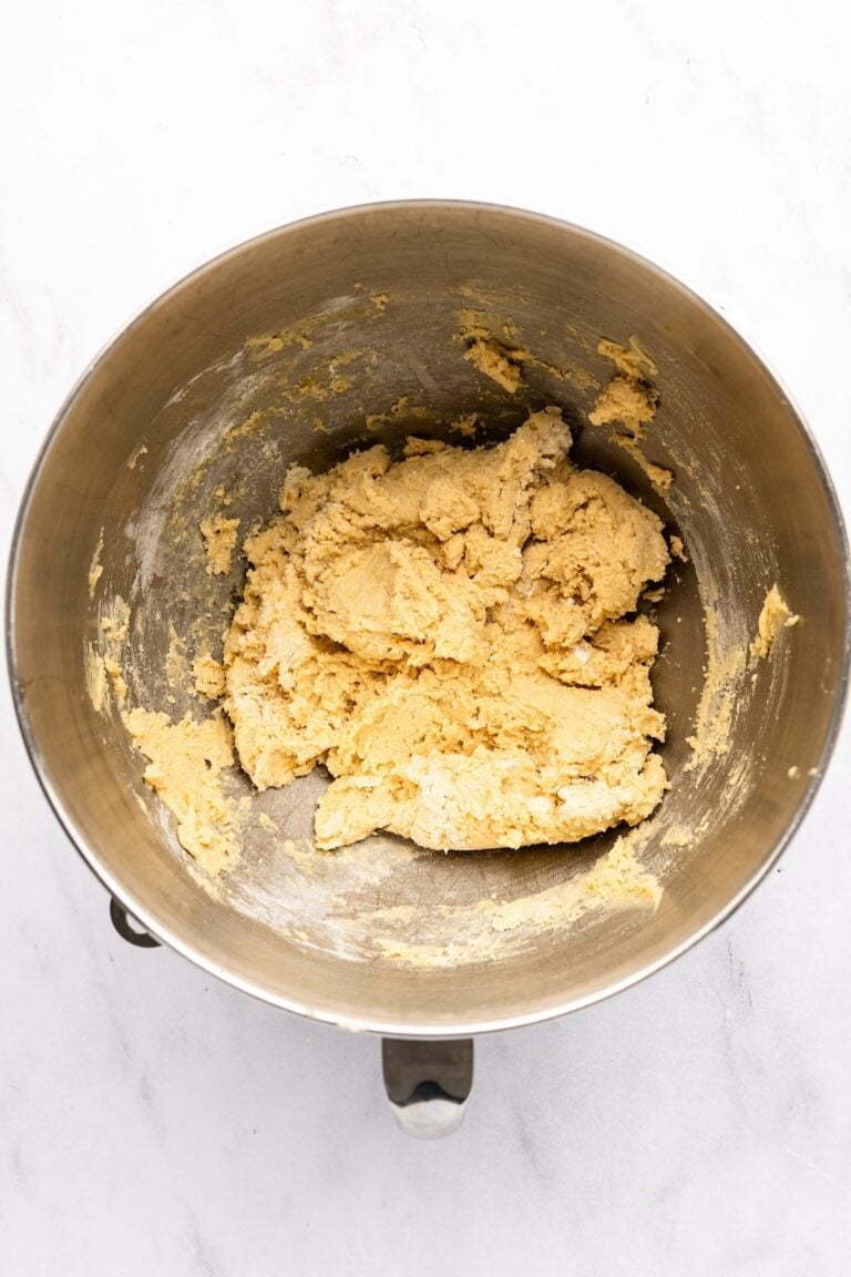 Best Levain Chocolate Chip Cookies (Copycat Recipe)