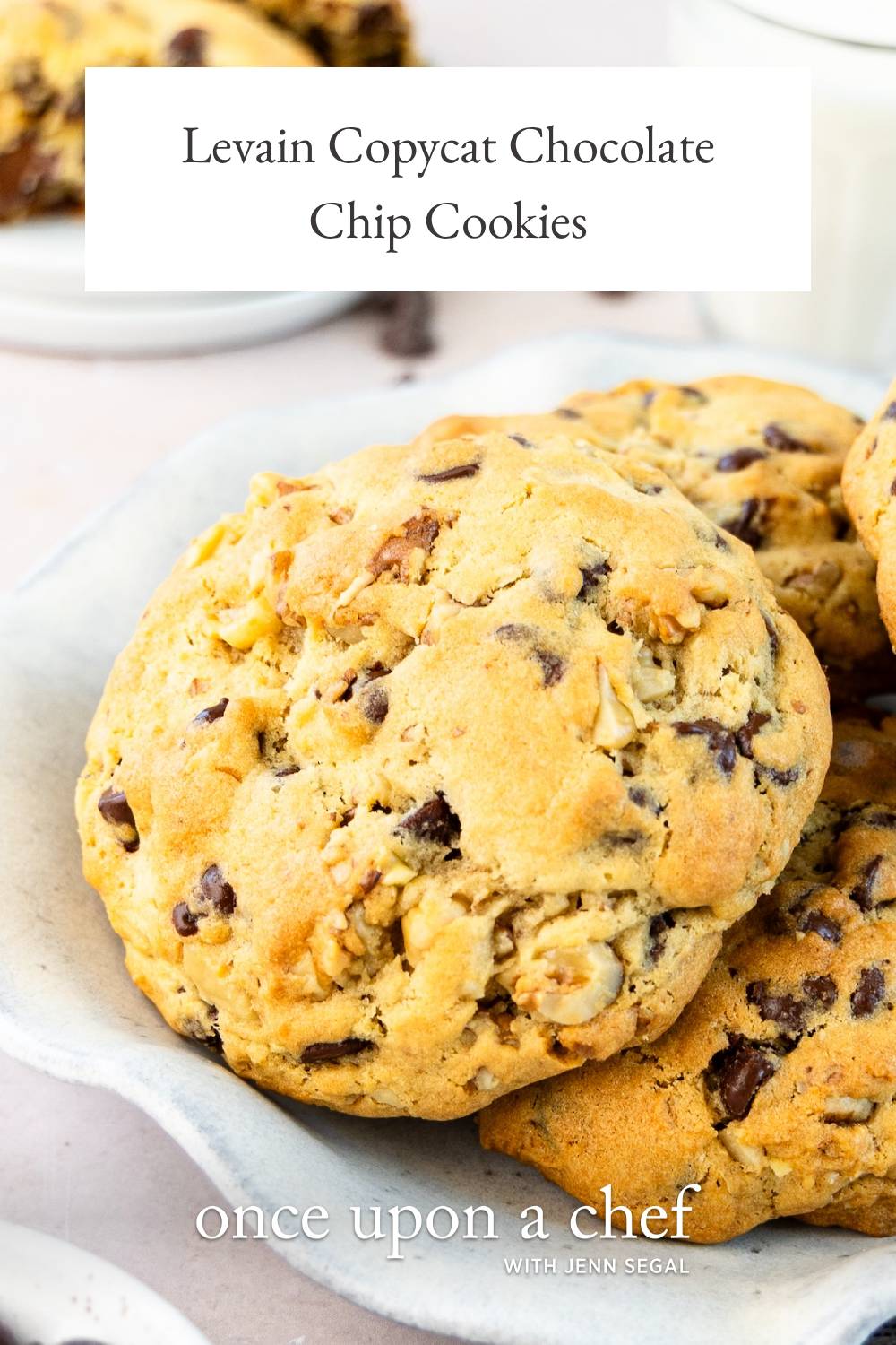 Best Levain Chocolate Chip Cookies (Copycat Recipe)