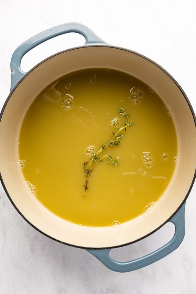 Easy Stracciatella Soup (Italian Egg Drop Soup)